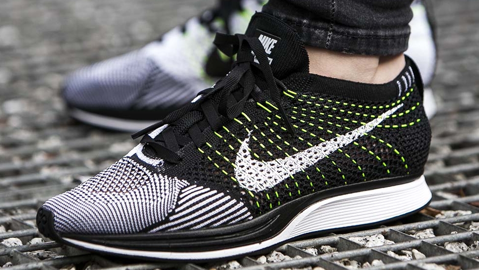 直リンク掲載 1月15日発売 Nike Flyknit Racer "Black/White-White" | Sneaker Box ...