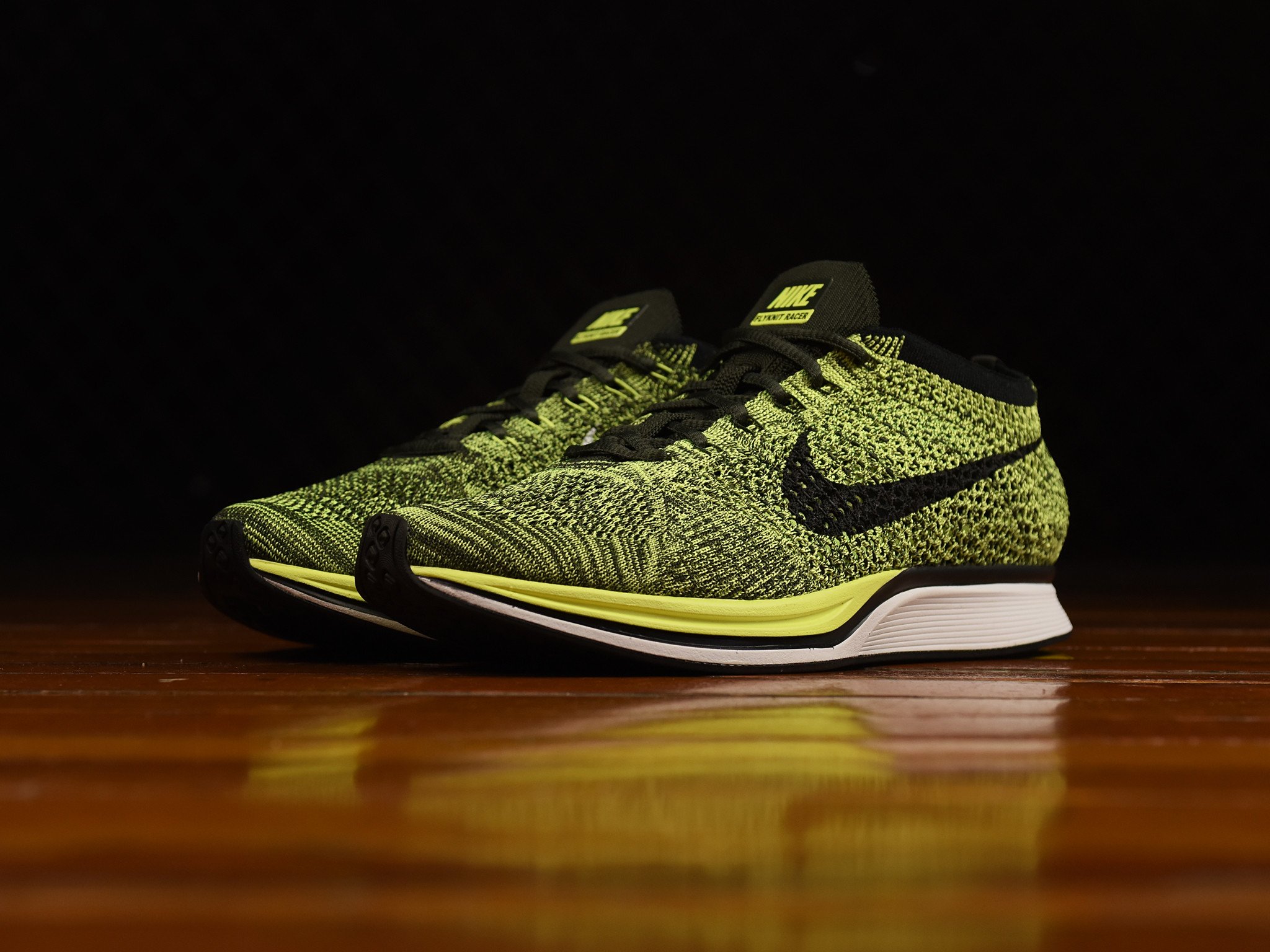 直リンク掲載 8月20日発売 Nike Flyknit Racer "Volt" | Sneaker Box（スニーカーボックス）